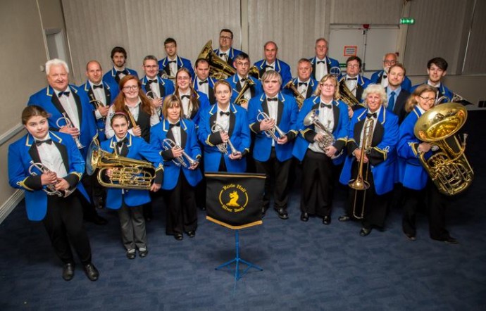 1743577_730400200416649_1994201000027281170_n – Rode Hall Silver Band